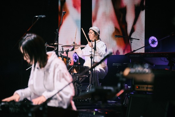 [인터뷰] 신인류 밴드 “단단한 마음으로 사랑을 노래해”