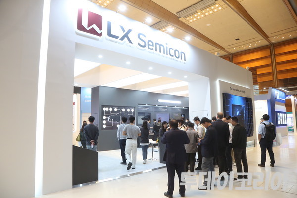 [발자국] ‘SEDEX 2024’, 반도체의 ‘미래’를 만나다···5세대 HBM 등 첨단기술 총망라